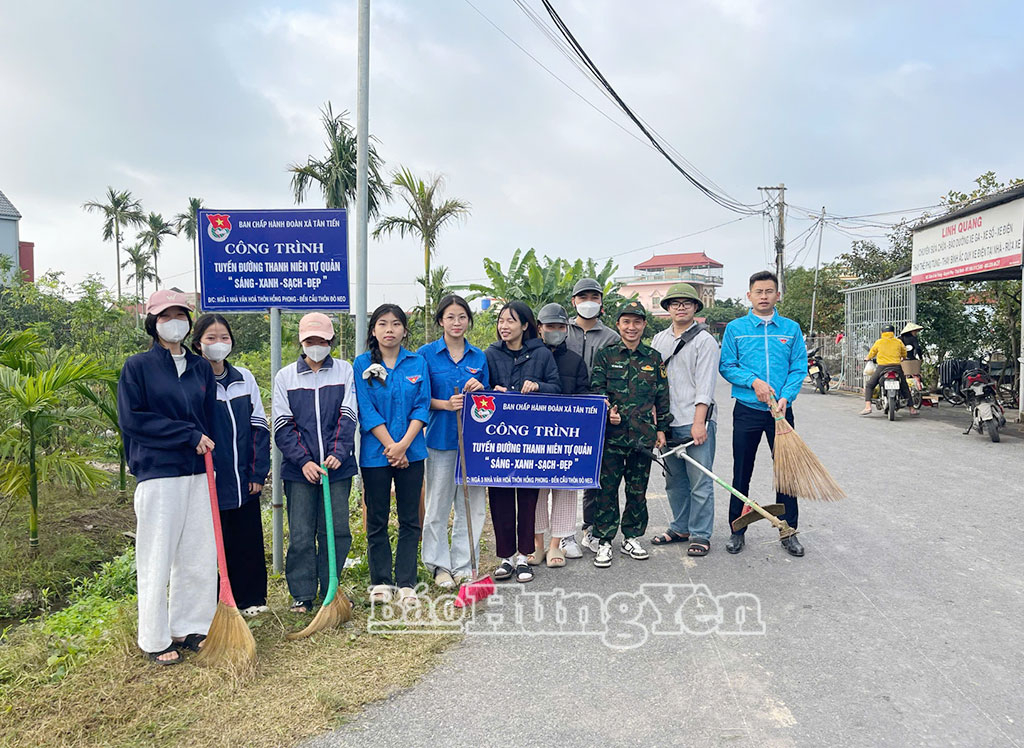 Đoàn Thanh niên xã Tân Tiến ra quân dọn vệ sinh môi trường - Báo Hưng ...